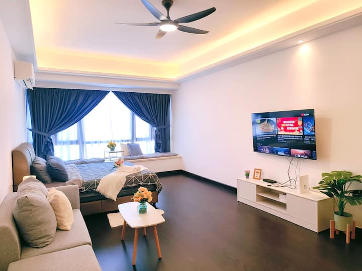 R&f Luxurious Mall Studio-gym/pool Access - Yishun