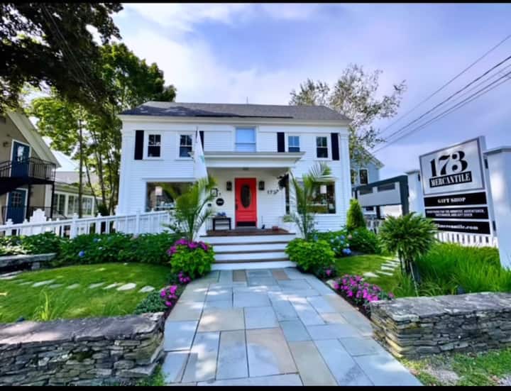 The Mercantile Nest - Kennebunk, ME