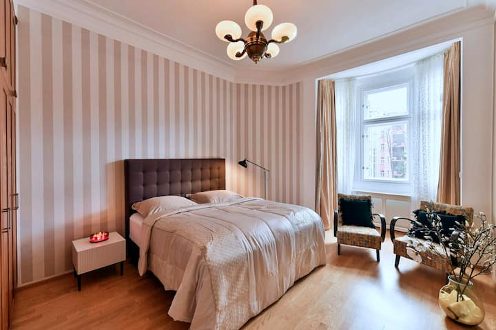 Vinohrady Retreat 2bdr Central - Praga