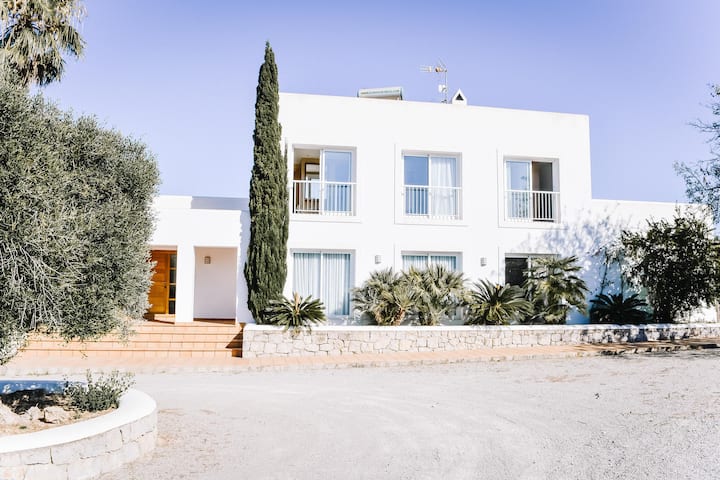 Modern 5 Bed Villa With Sea Views - Ibiza