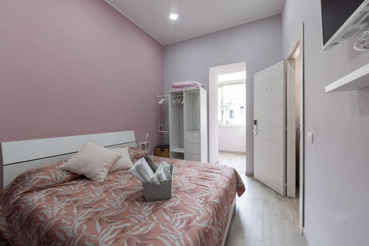 Cristal Home 1 - Pink Suite - Naples, Italie