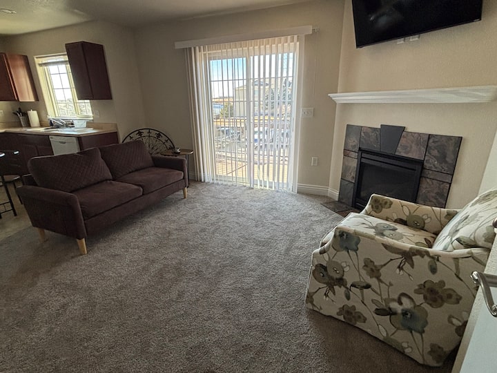 Homey, Spacious Apartment, By Super Host! - Cheyenne