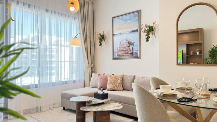Blossom 1br Masdar | Luxurious City Escape W/ Pool - Abu Dhabi