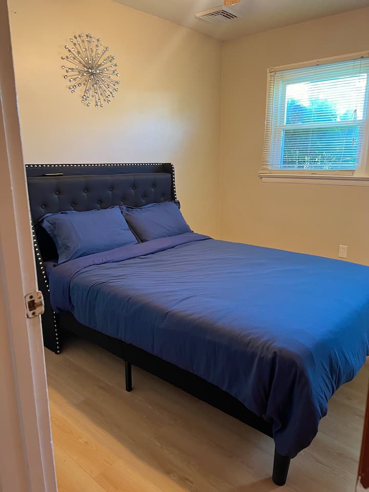 Comfortable & Compact Room W/ Tv - Bethlehem, PA