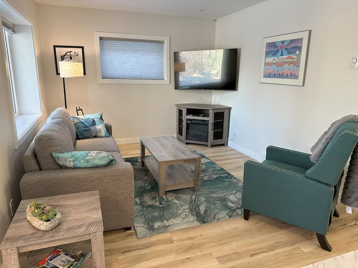 Mountain-view Suite - Whitehorse