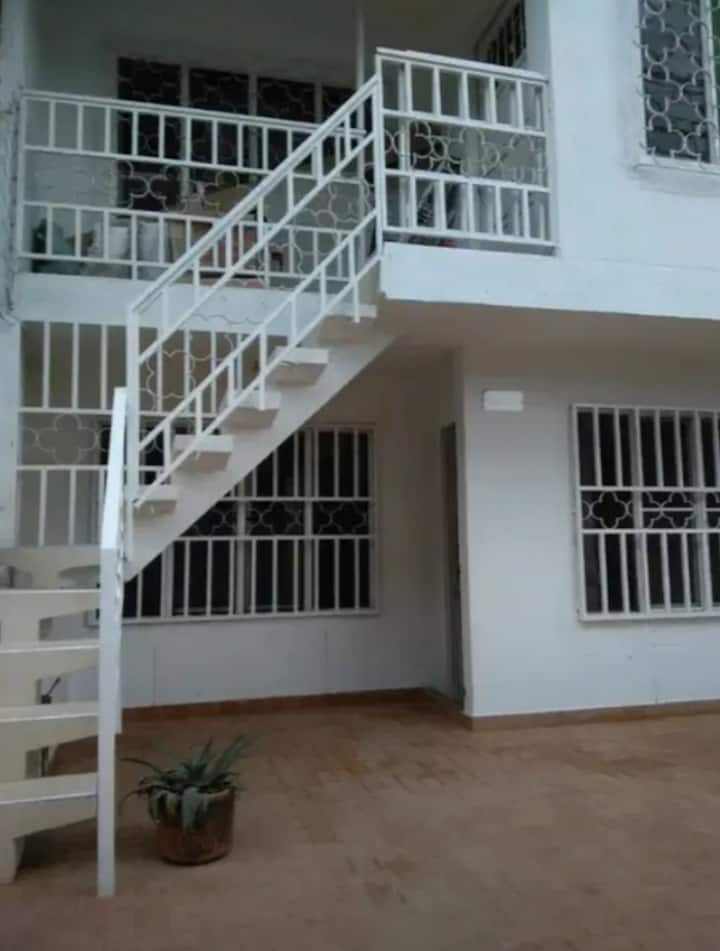 Mom's House Floralia Casa 2 - Cali