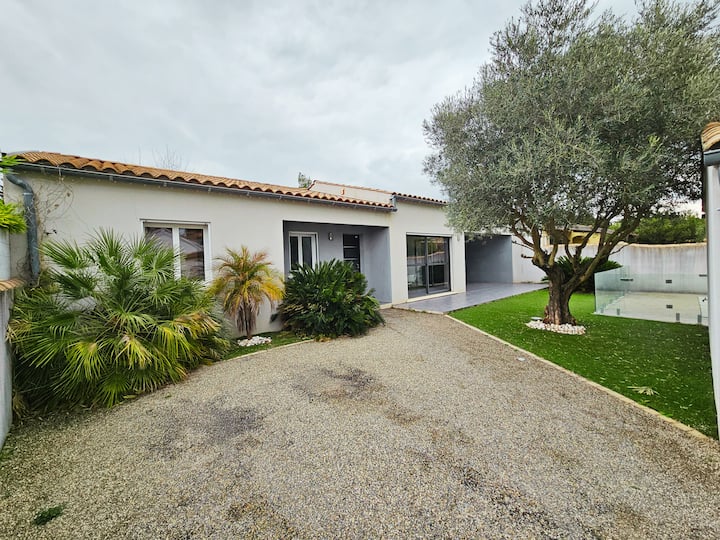 Maison Moderne Avec Piscine Privative - Avignon