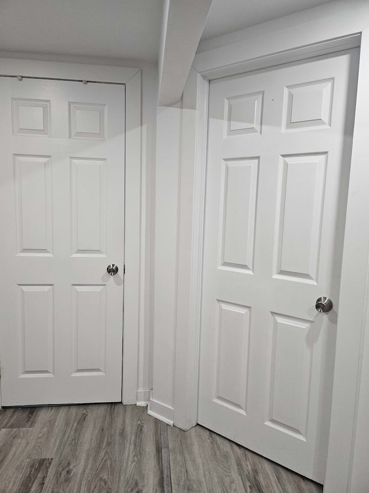 Equipped Basement Great Location - 런던
