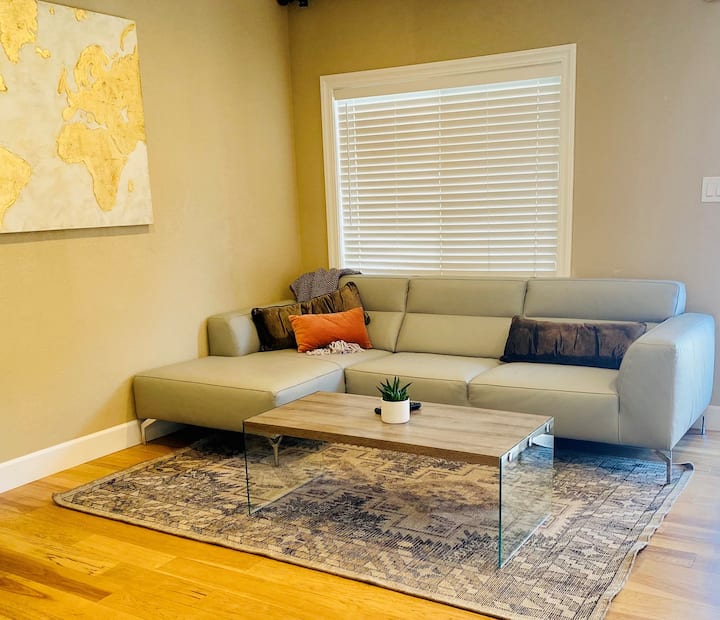 Downtown Beauty Newly Remodeled With Private Yard - Santa Rosa, CA