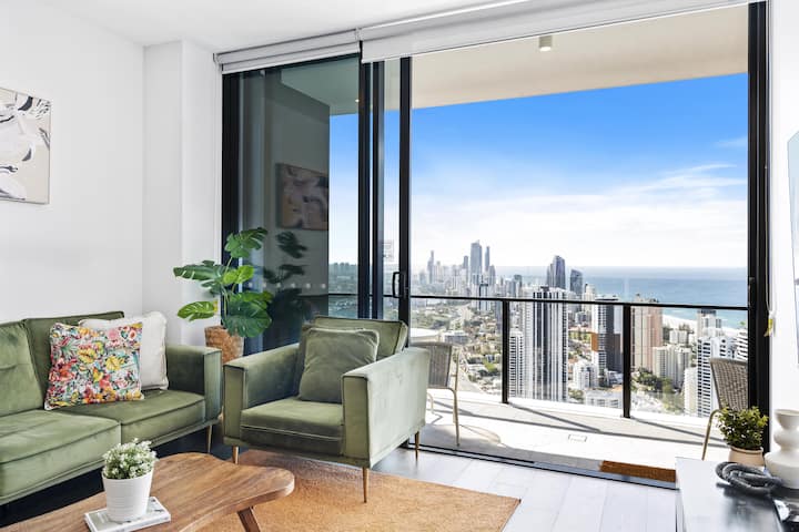 Comfy 2 Bedroom Unit In Broadbeach (No Parking) - Broadbeach