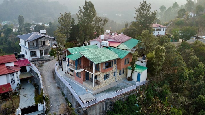 4-bed Villa  Near Bhimtal Lake - Bhimtal