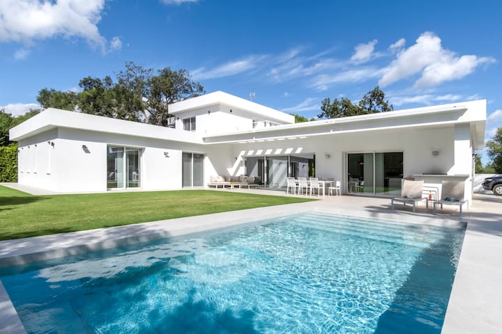 Villa Buenos Aires, Sotogrande - Sotogrande