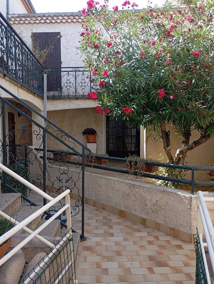 Meublé De Tourisme 2 éToiles
F4 - Saint-Martin-d'Ardèche