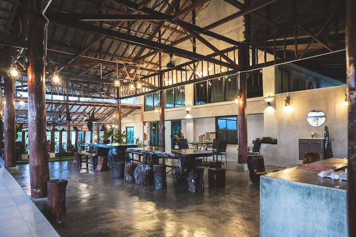 *New- Fuzi Villa 2 | Balinese | 30mins To Bentong - Karak