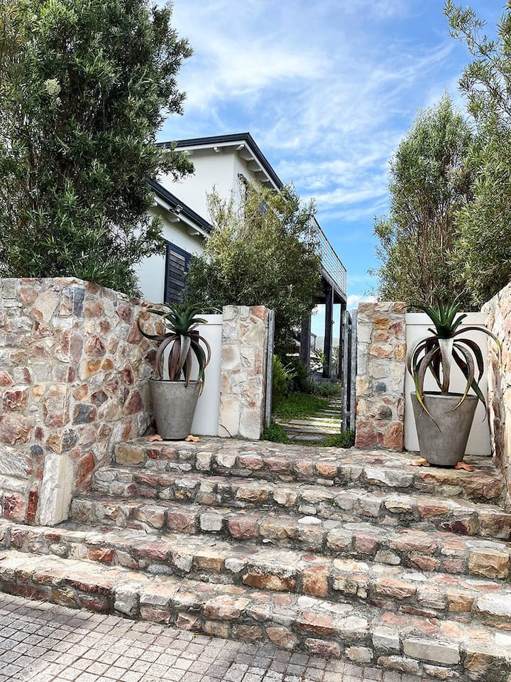 88 Westcliff Drive - Hermanus