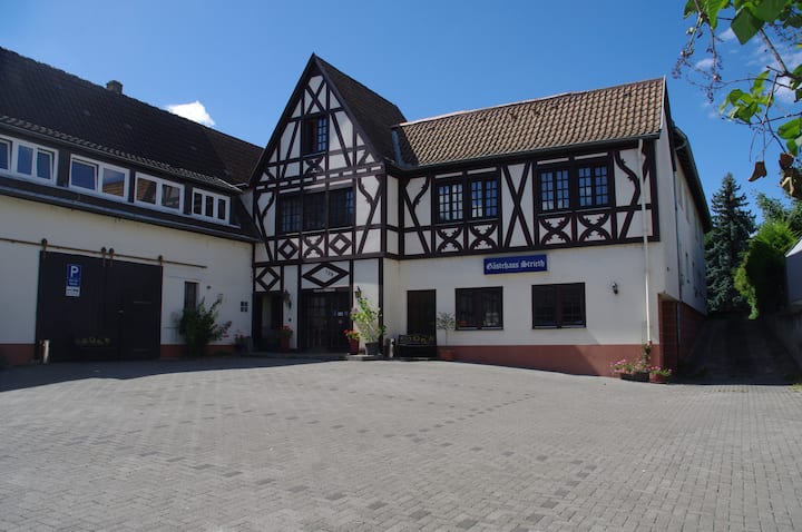 Gästehaus Strieth - Oestrich-Winkel