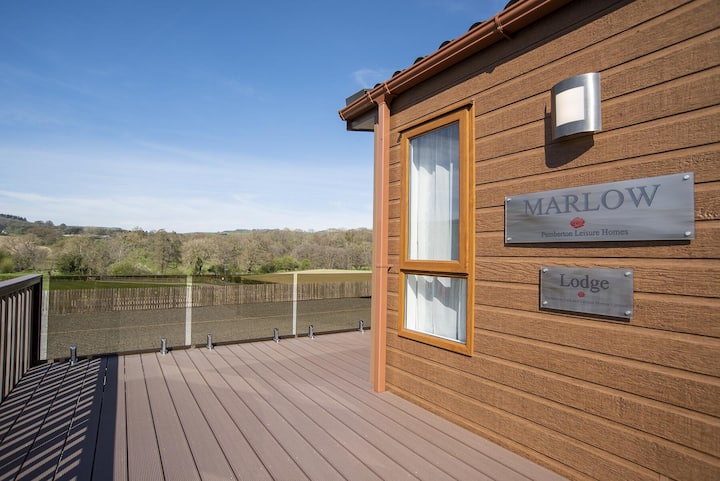 Dragonfly - Luxury Holiday Lodge - Herefordshire