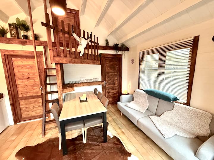 New Cozy Western Style Chalet & Garden Near A’dam - Amsterdam Airport Schiphol (AMS)