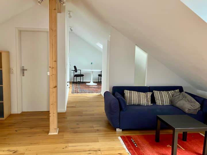 Gemütliches Dachgeschoß In Zentraler Lage-2 Pers. - Köln
