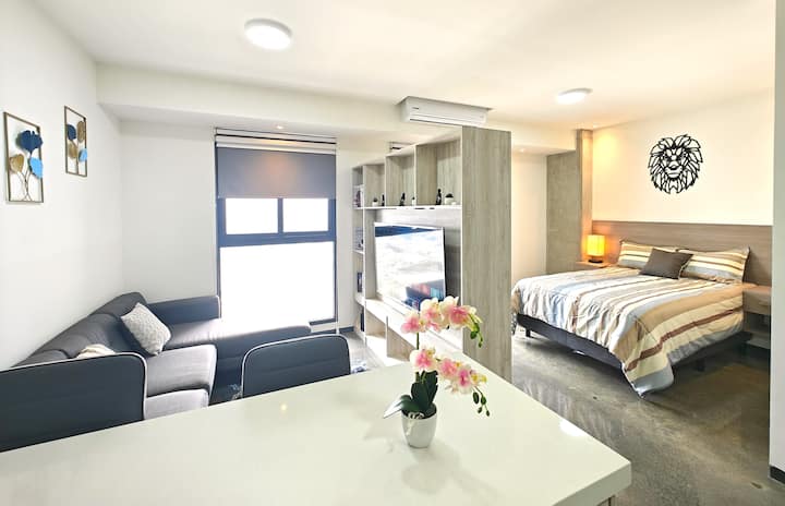 Luxury New Apartment @ Downtown W/ Queen Bed + Gym - Monterrey