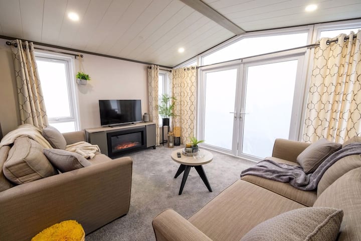 Luxurious & Lucrative Lakewood - Arbroath