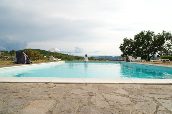 Appartamento Duplex Per 4, Piscina In Agriturismo - Ombrie