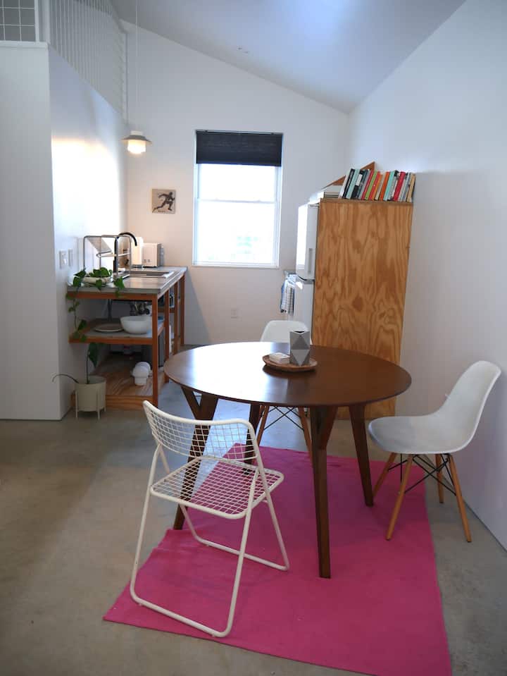 Modern Apartment Near Downtown - Rockland, ME