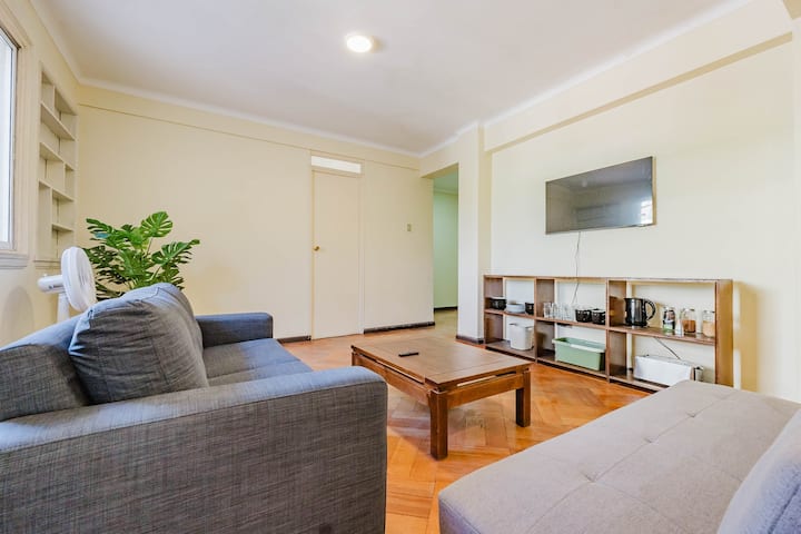 Departamento En Escuela Militar - Las Condes