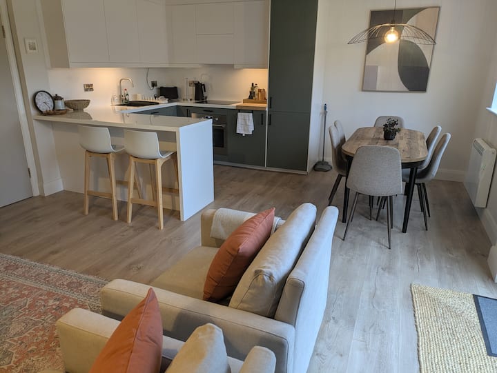 Beautiful, Spacious Holiday Home - Killarney
