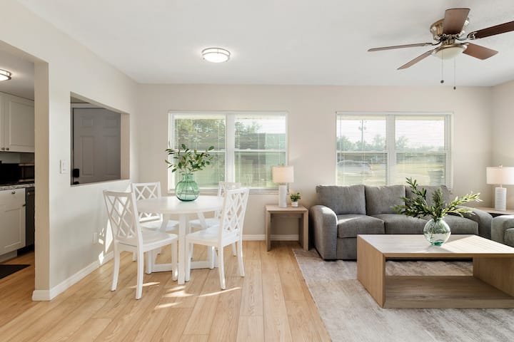 Spacious Zephyrhills Duplex #1 - Zephyrhills, FL