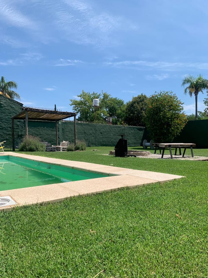 Casa Amarilla. - San Nicolás de Los Arroyos