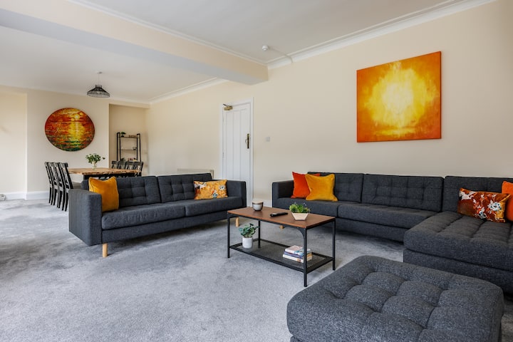 Lovely Spacious House, 300m From Beach, W/parking - Dorset