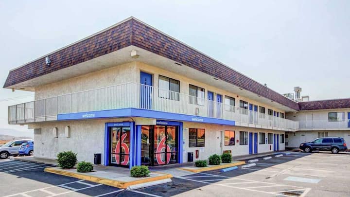 Motel6 St George, Ut- University - St. George, UT