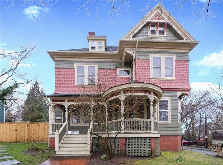 Cozy College Hill Garden Apartment, Walk To Brown - Providence, RI