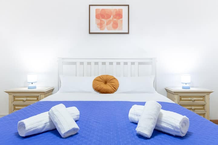 (Private Parking) 3bd Apartment - Bologna