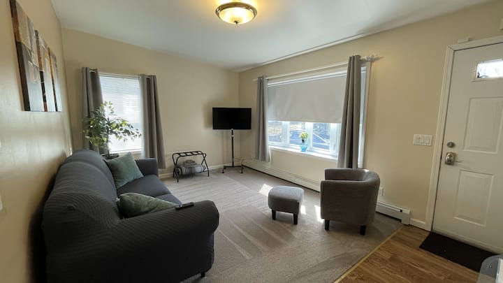 Quiet Apartment In Everett - Revere, MA