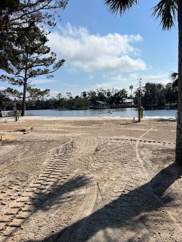 Waterfront Rv Spot #2 At Sawgrass Point - Steinhatchee, FL