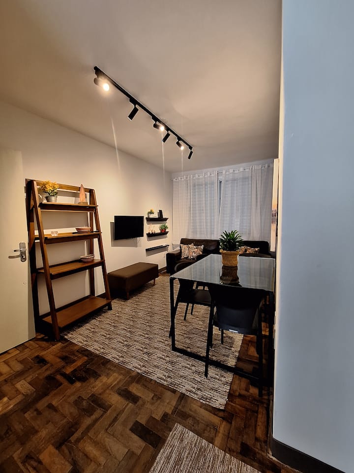 Superprático Com Ar Próx Beira-rio/shop.praia Bela - Porto Alegre