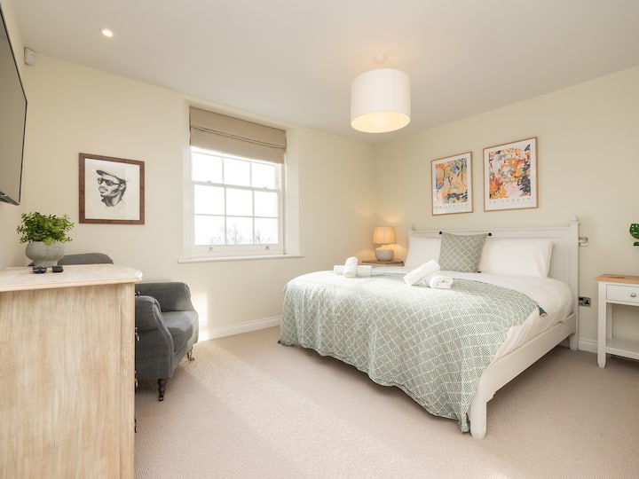 Apartment With Stunning Views And Free Parking - Bath