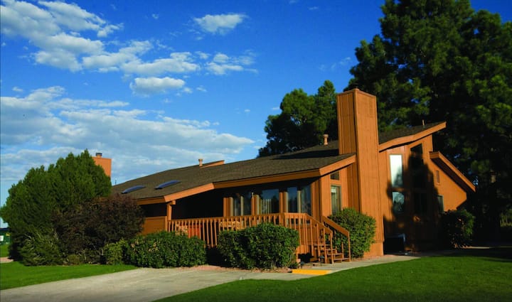 Cozy Comfort: Your Ideal 1br Retreat In Flagstaff! - Flagstaff, AZ