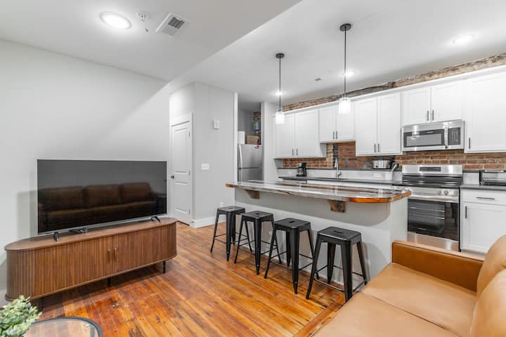 208 Cozy One Bedroom With Office In Chattanooga - Chattanooga, TN