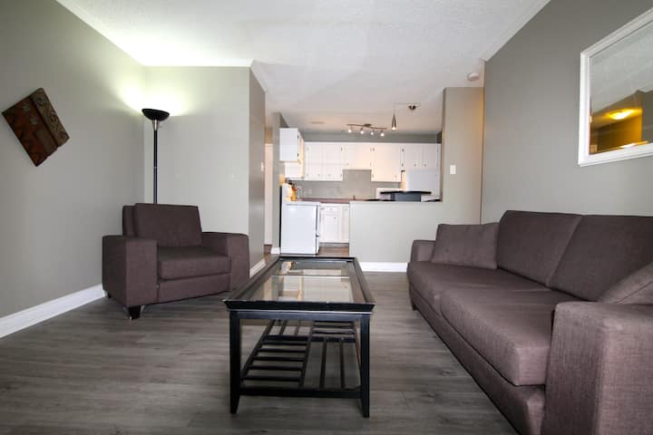1 Bedroom Fully Equipped Condo In River Heights - Saskatoon