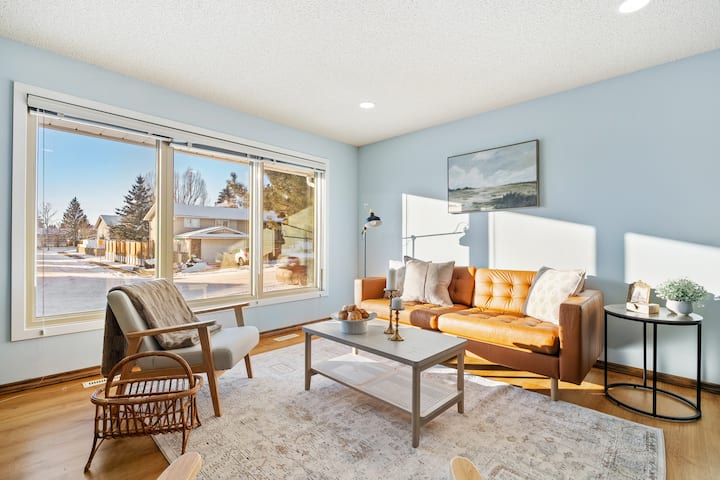 Silver Springs Family Retreat - Calgary