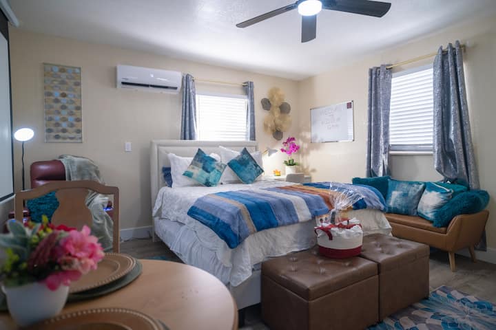 Hidden Gem. Luxe 1br W/patio - Zoo Miami, Miami