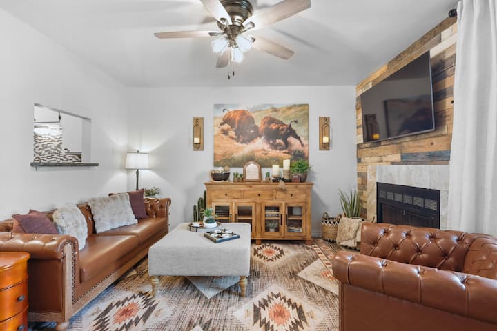 Bison Lodge - Bryan, TX