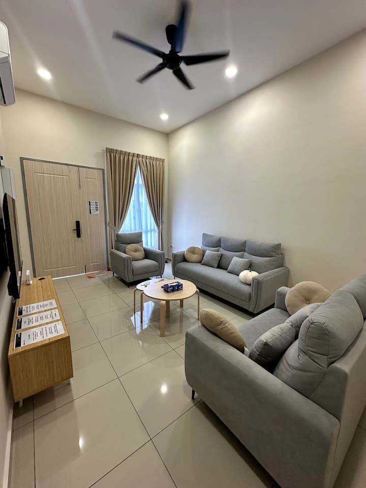 De Home Kluang Homestay - Kluang