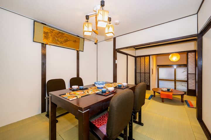 森ノ宮駅徒歩5分/大阪城公園近く/日本情緒あふれる和風長屋/２寝室・４ベット - Osaka