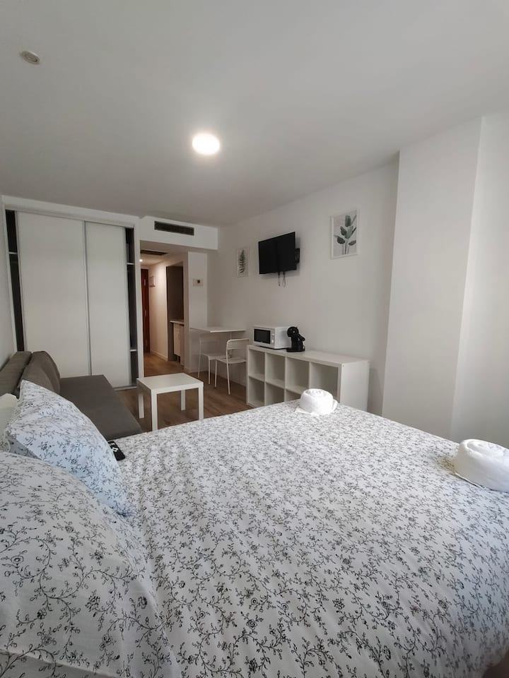 Bonito Y Céntrico Apartamento - Madrid