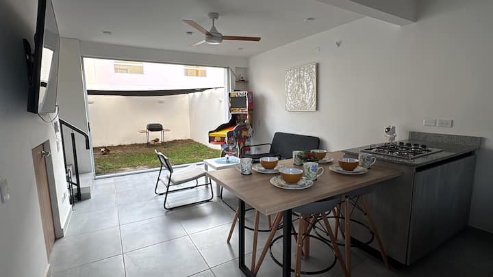 Casa Moderna En Ricaurte - Ricaurte