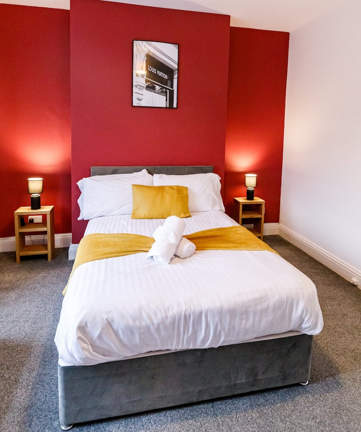 Great For Contractors Free Parking Nr Crownworks - Sunderland